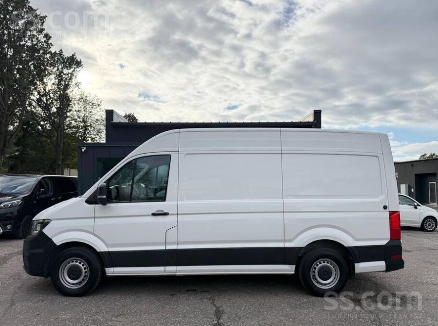 White Volkswagen Crafter 2022 in Tallinn, with an engine capacity of 2.00 L and mileage of 214 thousand km for 16990 €, photo 9 on AUTOMOTO.COM.LV