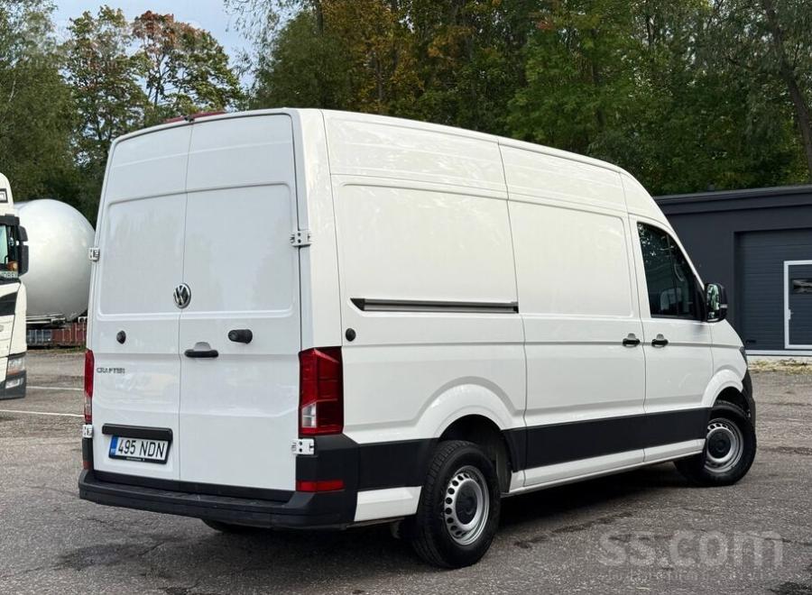 White Volkswagen Crafter 2022 in Tallinn, with an engine capacity of 2.00 L and mileage of 214 thousand km for 16990 €, photo 15 on AUTOMOTO.COM.LV