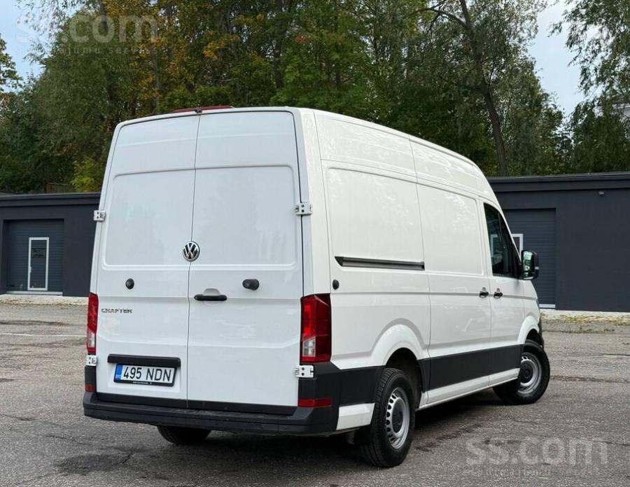 White Volkswagen Crafter 2022 in Tallinn, with an engine capacity of 2.00 L and mileage of 214 thousand km for 16990 €, photo 16 on AUTOMOTO.COM.LV