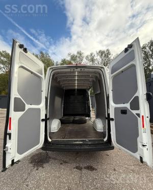 White Volkswagen Crafter 2022 in Tallinn, with an engine capacity of 2.00 L and mileage of 214 thousand km for 16990 €, photo 20 on AUTOMOTO.COM.LV