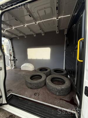 White Volkswagen Crafter 2022 in Tallinn, with an engine capacity of 2.00 L and mileage of 214 thousand km for 16990 €, photo 22 on AUTOMOTO.COM.LV