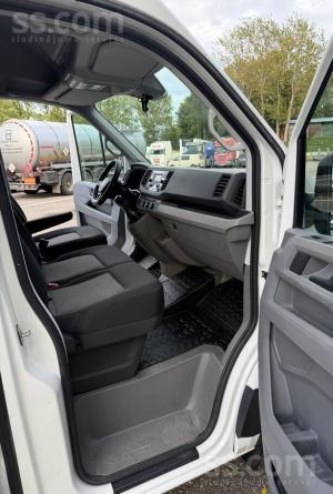White Volkswagen Crafter 2022 in Tallinn, with an engine capacity of 2.00 L and mileage of 214 thousand km for 16990 €, photo 23 on AUTOMOTO.COM.LV