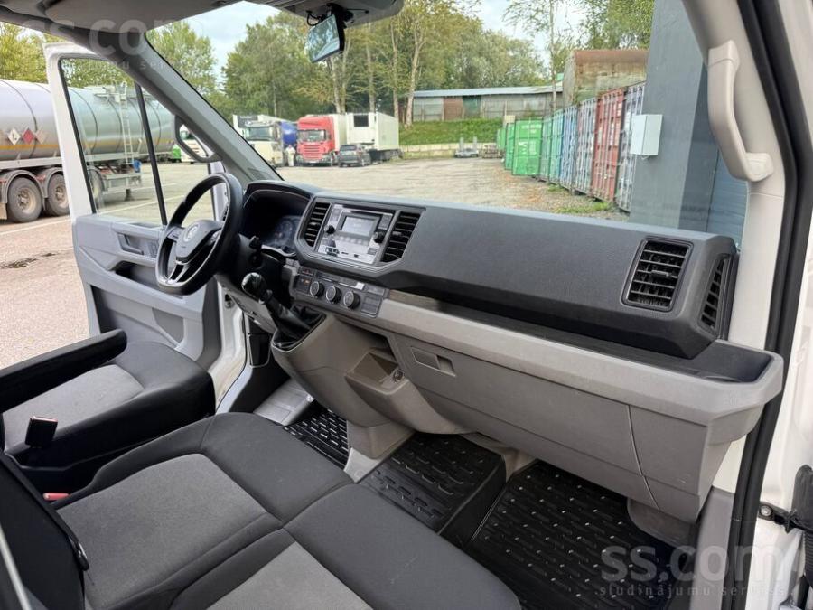 White Volkswagen Crafter 2022 in Tallinn, with an engine capacity of 2.00 L and mileage of 214 thousand km for 16990 €, photo 25 on AUTOMOTO.COM.LV