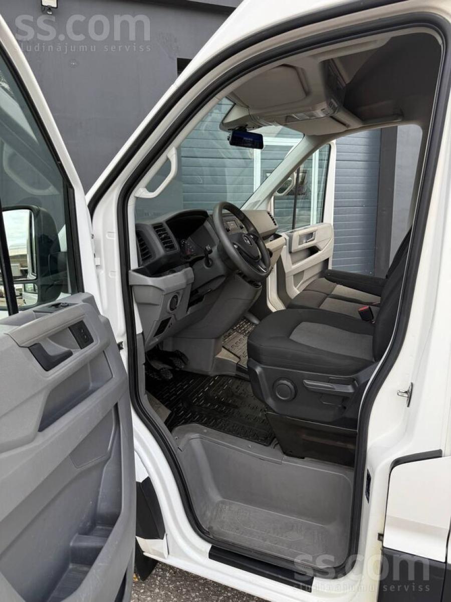 White Volkswagen Crafter 2022 in Tallinn, with an engine capacity of 2.00 L and mileage of 214 thousand km for 16990 €, photo 26 on AUTOMOTO.COM.LV