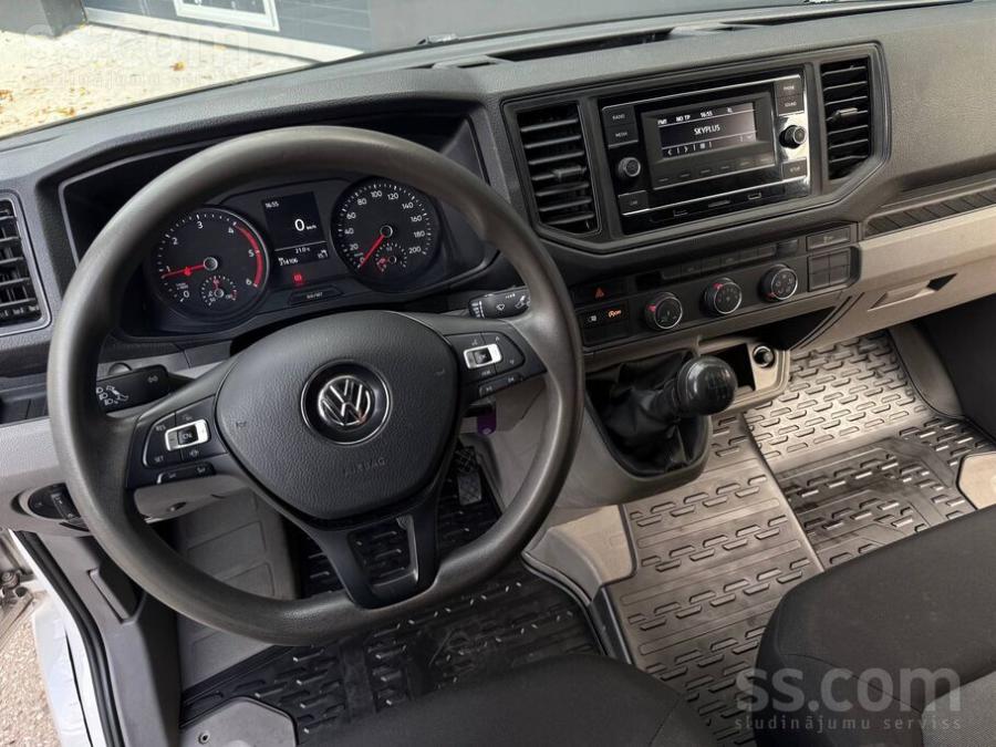 White Volkswagen Crafter 2022 in Tallinn, with an engine capacity of 2.00 L and mileage of 214 thousand km for 16990 €, photo 28 on AUTOMOTO.COM.LV