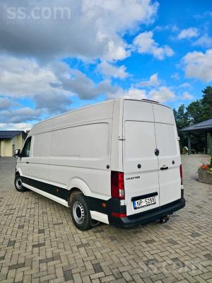 White Volkswagen Crafter 2023 in Valka, with an engine capacity of 2.00 L and mileage of 12 thousand km for 33999 €, photo 4 on AUTOMOTO.COM.LV