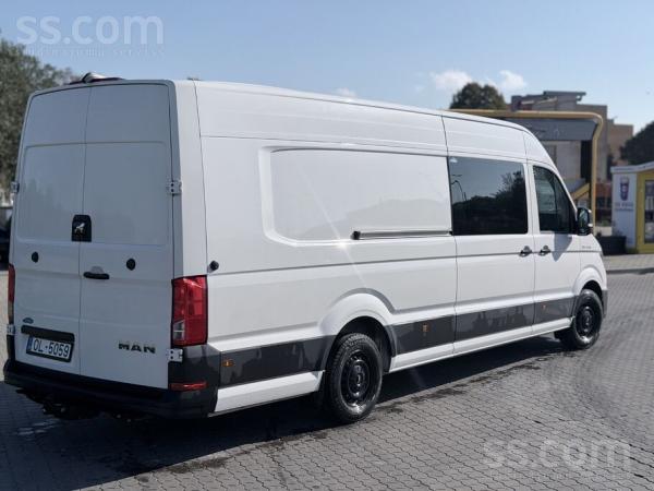 White Volkswagen Crafter 2024 in Liepaja, with an engine capacity of 2.00 L and mileage of 209 thousand km for 42995 €, photo 6 on AUTOMOTO.COM.LV