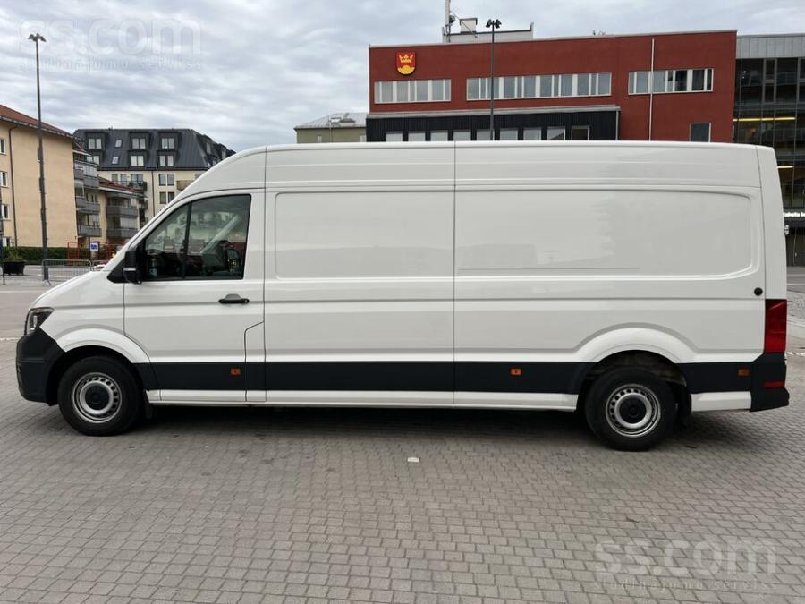 White Volkswagen Crafter 2024 in Riga, with an engine capacity of 2.00 L and mileage of 77 thousand km for 34700 €, photo 9 on AUTOMOTO.COM.LV