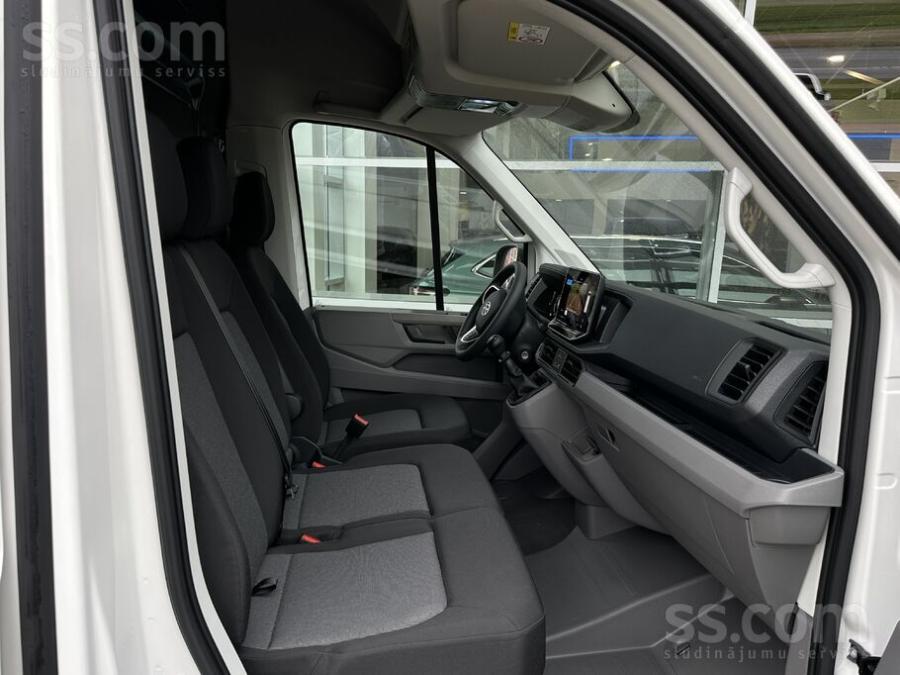 White Volkswagen Crafter 2024 in Valmiera, with an engine capacity of 2.00 L and mileage of 12 thousand km for 42000 €, photo 9 on AUTOMOTO.COM.LV