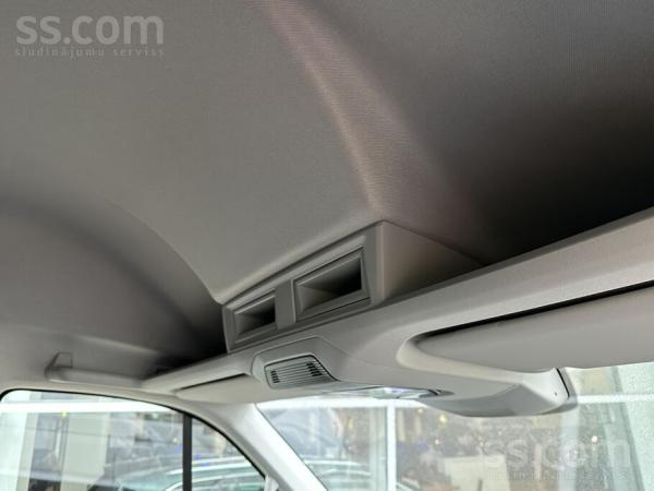 White Volkswagen Crafter 2024 in Valmiera, with an engine capacity of 2.00 L and mileage of 12 thousand km for 42000 €, photo 10 on AUTOMOTO.COM.LV