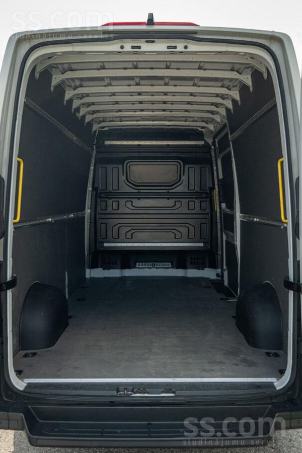 Balts Volkswagen Crafter 2024 Cēsis, ar dzinēja tilpumu 2.00 L un nobraukumu 69 tūkst. km par 36200 €, foto 7 vietnē AUTOMOTO.COM.LV