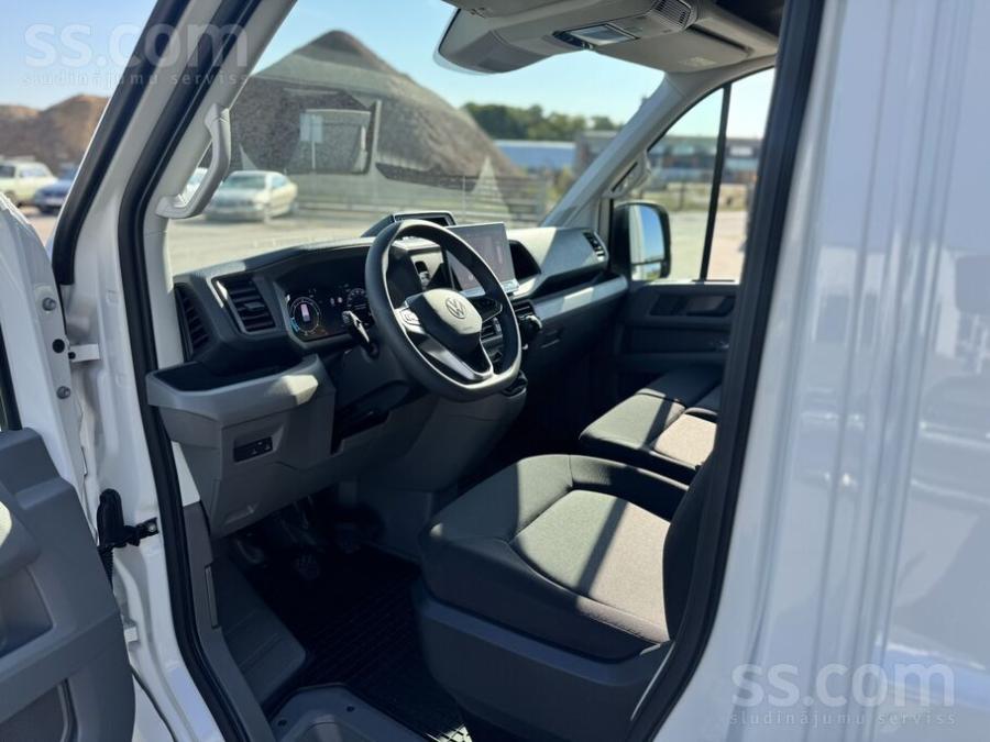 White Volkswagen Crafter 2026 in Tukums, with an engine capacity of 2.00 L and mileage of 8 thousand km for 42000 €, photo 5 on AUTOMOTO.COM.LV