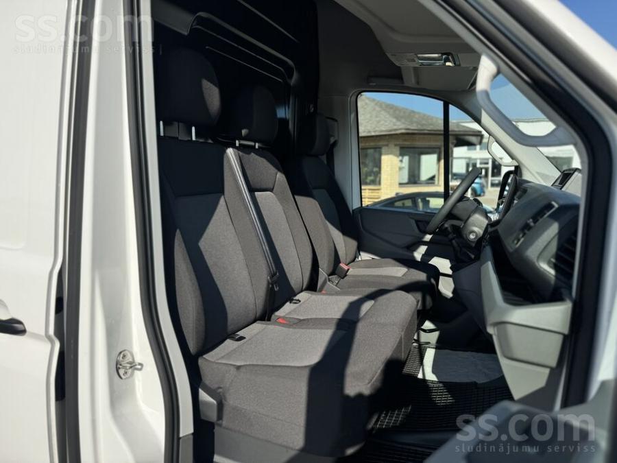 White Volkswagen Crafter 2026 in Tukums, with an engine capacity of 2.00 L and mileage of 8 thousand km for 42000 €, photo 6 on AUTOMOTO.COM.LV