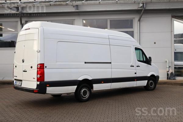 White Volkswagen Crafter 2013 in Riga, with an engine capacity of 2.00 L and mileage of 0 thousand km for 6995 €, photo 7 on AUTOMOTO.COM.LV