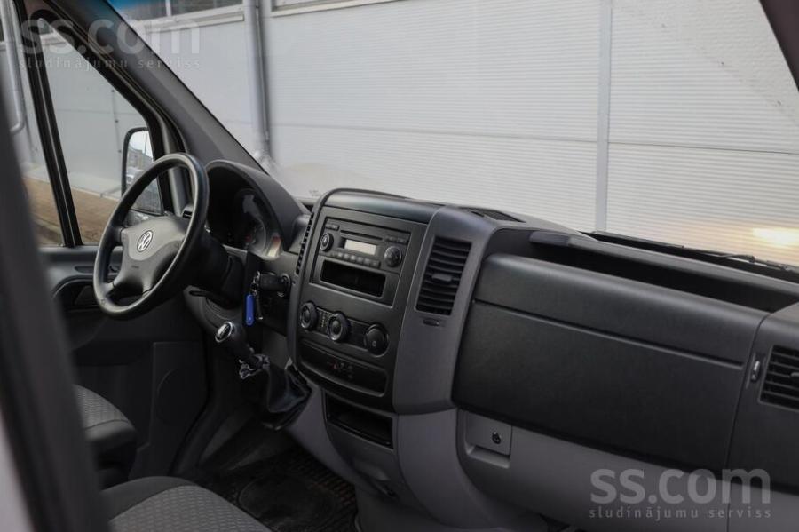 Balts Volkswagen Crafter 2013 Rīga, ar dzinēja tilpumu 2.00 L un nobraukumu 0 tūkst. km par 6995 €, foto 12 vietnē AUTOMOTO.COM.LV