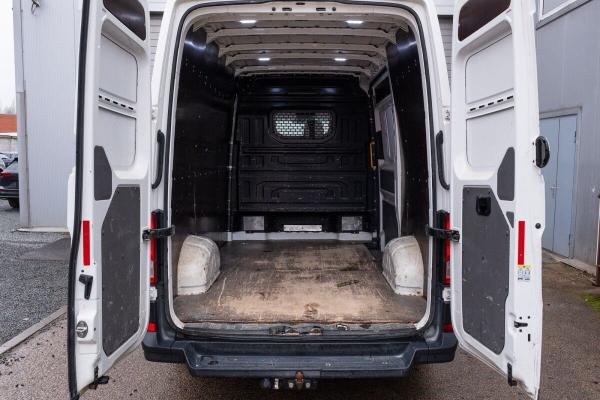Balts Volkswagen Crafter 2017 Jelgava, ar dzinēja tilpumu 2.00 L un nobraukumu 294 tūkst. km par 10900 €, foto 11 vietnē AUTOMOTO.COM.LV