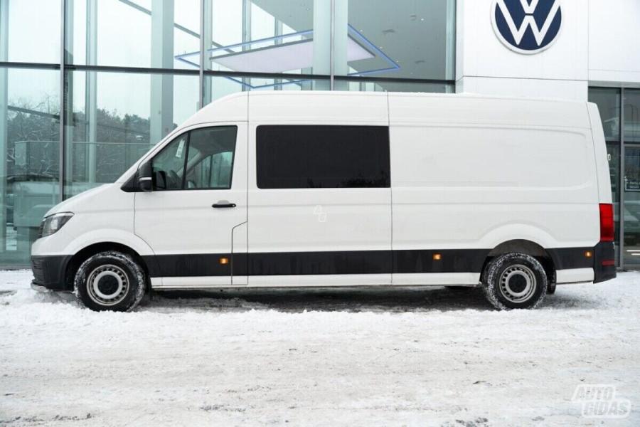 White Volkswagen Crafter 2019 in Vilnius, with an engine capacity of 2.00 L and mileage of 139 thousand km for 24950 €, photo 2 on AUTOMOTO.COM.LV