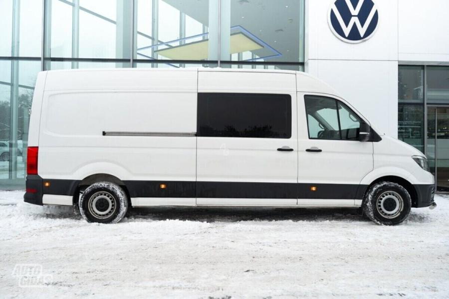 White Volkswagen Crafter 2019 in Vilnius, with an engine capacity of 2.00 L and mileage of 139 thousand km for 24950 €, photo 6 on AUTOMOTO.COM.LV