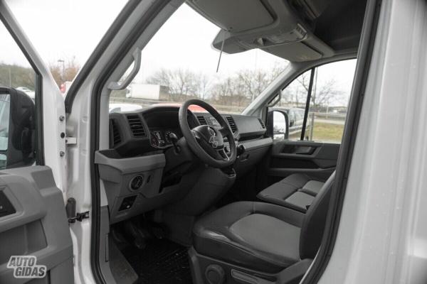 White Volkswagen Crafter 2019 in Vilnius, with an engine capacity of 2.00 L and mileage of 285 thousand km for 15950 €, photo 8 on AUTOMOTO.COM.LV