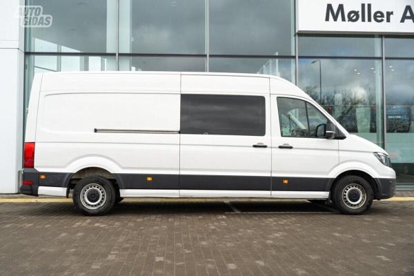 White Volkswagen Crafter 2019 in Vilnius, with an engine capacity of 2.00 L and mileage of 169 thousand km for 23950 €, photo 4 on AUTOMOTO.COM.LV