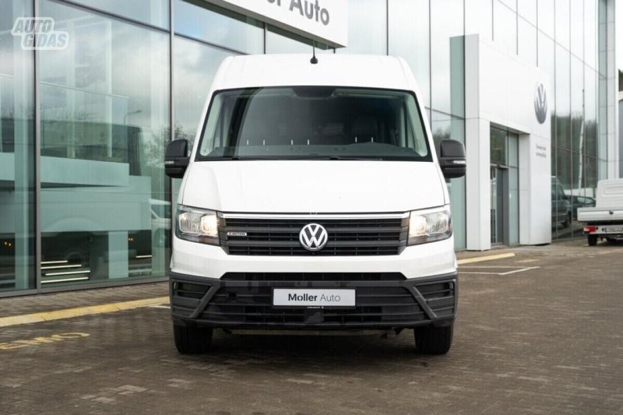 White Volkswagen Crafter 2019 in Vilnius, with an engine capacity of 2.00 L and mileage of 169 thousand km for 23950 €, photo 5 on AUTOMOTO.COM.LV