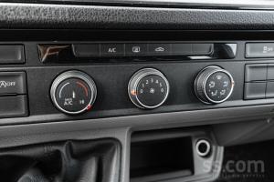 Balts Volkswagen Crafter 2020 Rīga, ar dzinēja tilpumu 2.00 L un nobraukumu 204 tūkst. km par 21850 €, foto 14 vietnē AUTOMOTO.COM.LV