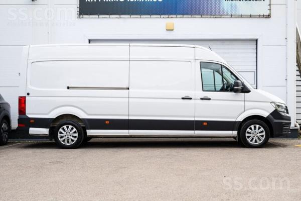 White Volkswagen Crafter 2021 in Riga, with an engine capacity of 2.00 L and mileage of 118 thousand km for 29950 €, photo 5 on AUTOMOTO.COM.LV