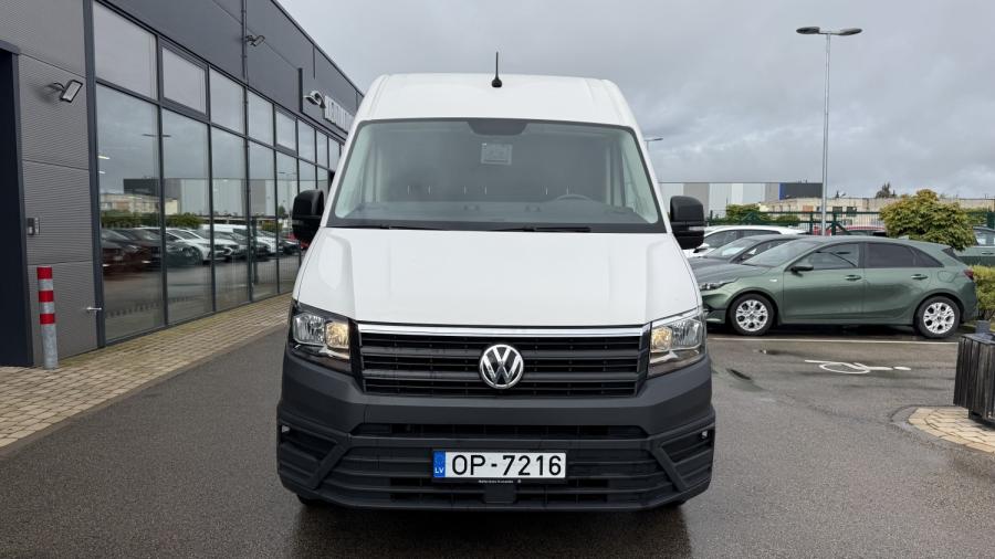 White Volkswagen Crafter 2021 in Riga, with an engine capacity of 2.00 L and mileage of 118 thousand km for 16500 €, photo 8 on AUTOMOTO.COM.LV