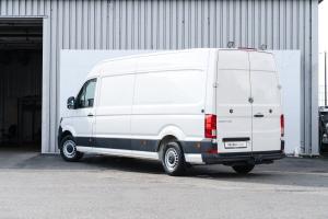 Balts Volkswagen Crafter 2023 Rīga, ar dzinēja tilpumu 2.00 L un nobraukumu 69 tūkst. km par 32900 €, foto 4 vietnē AUTOMOTO.COM.LV
