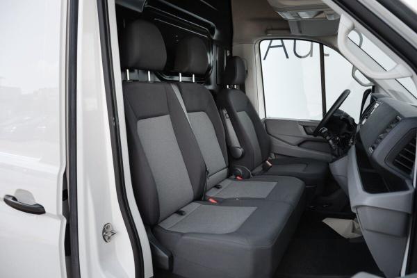 Volkswagen Crafter 2023 Rīga vietnē Balts Volkswagen Crafter 2023 Rīga, ar dzinēja tilpumu 2.00 L un nobraukumu 69 tūkst. km par 32900 €, foto 7 vietnē AUTOMOTO.COM.LV
