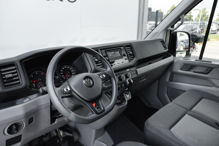 Balts Volkswagen Crafter 2023 Rīga, ar dzinēja tilpumu 2.00 L un nobraukumu 69 tūkst. km par 32900 €, foto 17 vietnē AUTOMOTO.COM.LV