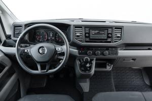 Balts Volkswagen Crafter 2023 Rīga, ar dzinēja tilpumu 2.00 L un nobraukumu 69 tūkst. km par 32900 €, foto 19 vietnē AUTOMOTO.COM.LV