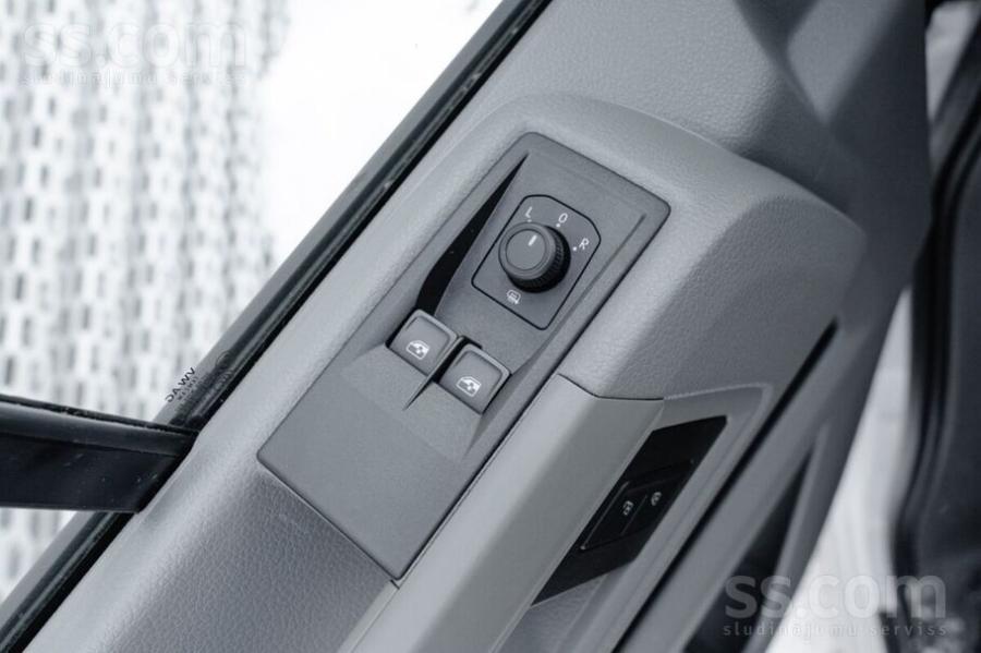 Balts Volkswagen Crafter 2024 Rīga, ar dzinēja tilpumu 2.00 L un nobraukumu 12 tūkst. km par 43900 €, foto 8 vietnē AUTOMOTO.COM.LV