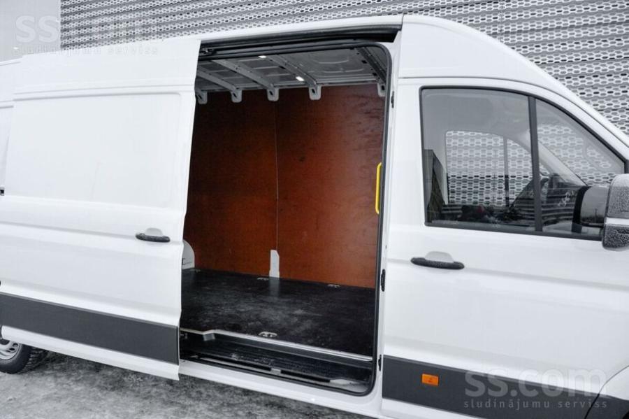 Balts Volkswagen Crafter 2024 Rīga, ar dzinēja tilpumu 2.00 L un nobraukumu 12 tūkst. km par 43900 €, foto 21 vietnē AUTOMOTO.COM.LV