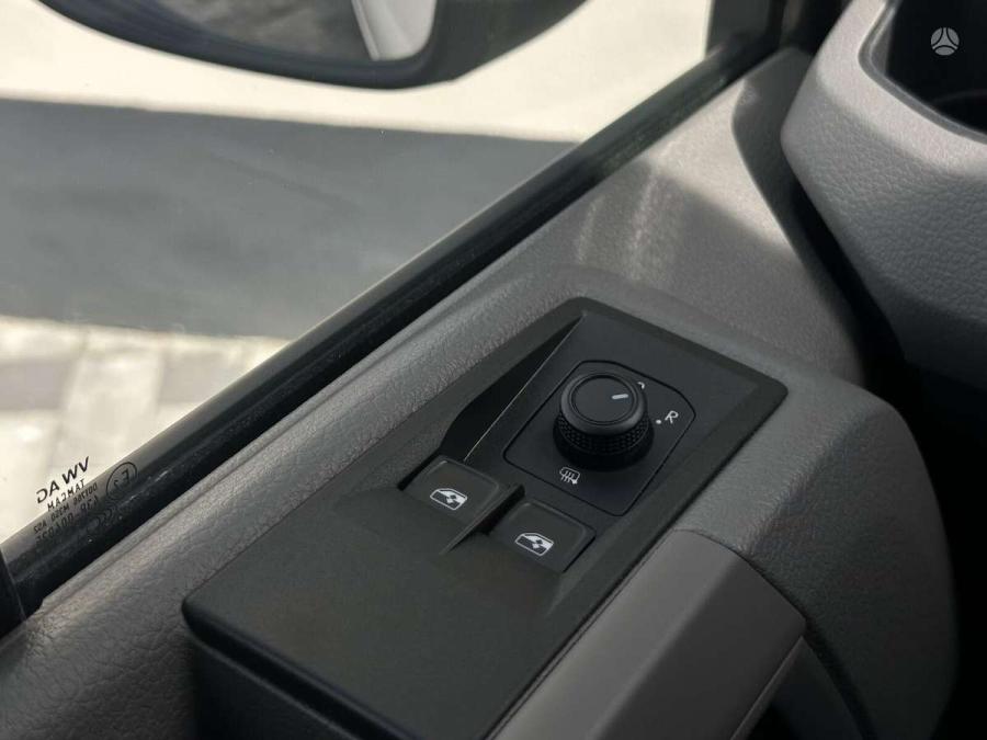 Balts Volkswagen Crafter 2024 Viļņa, ar dzinēja tilpumu 0.00 L un nobraukumu 40 tūkst. km par 54550 €, foto 10 vietnē AUTOMOTO.COM.LV