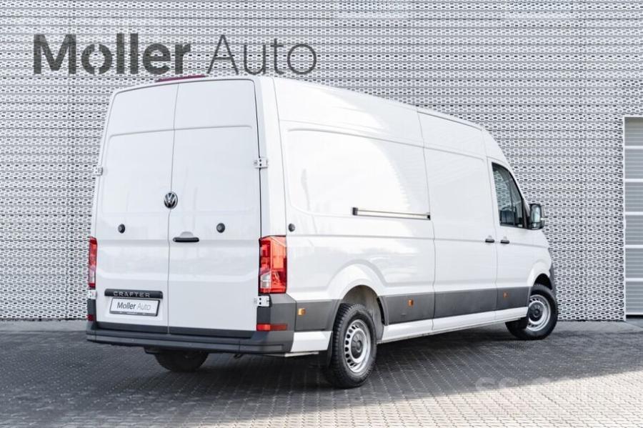 White Volkswagen Crafter 2025 in Riga, with an engine capacity of 2.00 L and mileage of 15 thousand km for 39900 €, photo 5 on AUTOMOTO.COM.LV