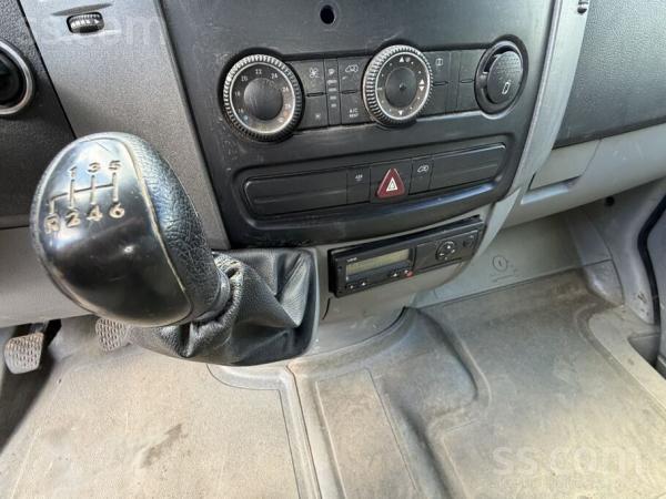Balts Volkswagen Crafter 2009 Rēzekne, ar dzinēja tilpumu 2.50 L un nobraukumu 0 tūkst. km par 11800 €, foto 9 vietnē AUTOMOTO.COM.LV