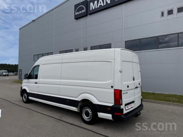 White Volkswagen Crafter 2020 in Riga, with an engine capacity of 2.00 L and mileage of 130 thousand km for 17500 €, photo 4 on AUTOMOTO.COM.LV