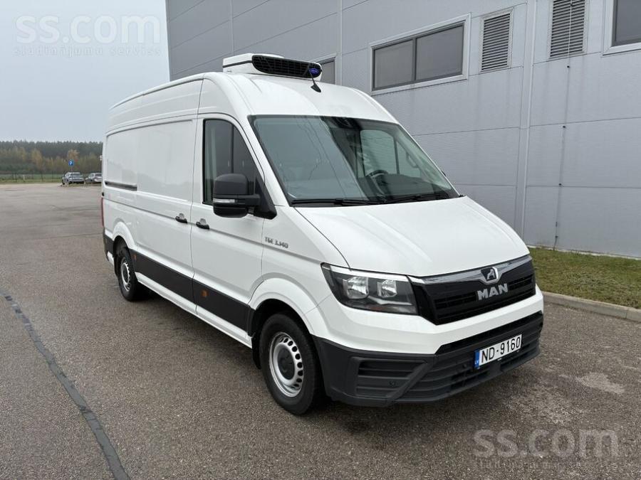 White Volkswagen Crafter 2022 in Riga, with an engine capacity of 2.00 L and mileage of 311 thousand km for 13500 €, photo 1 on AUTOMOTO.COM.LV