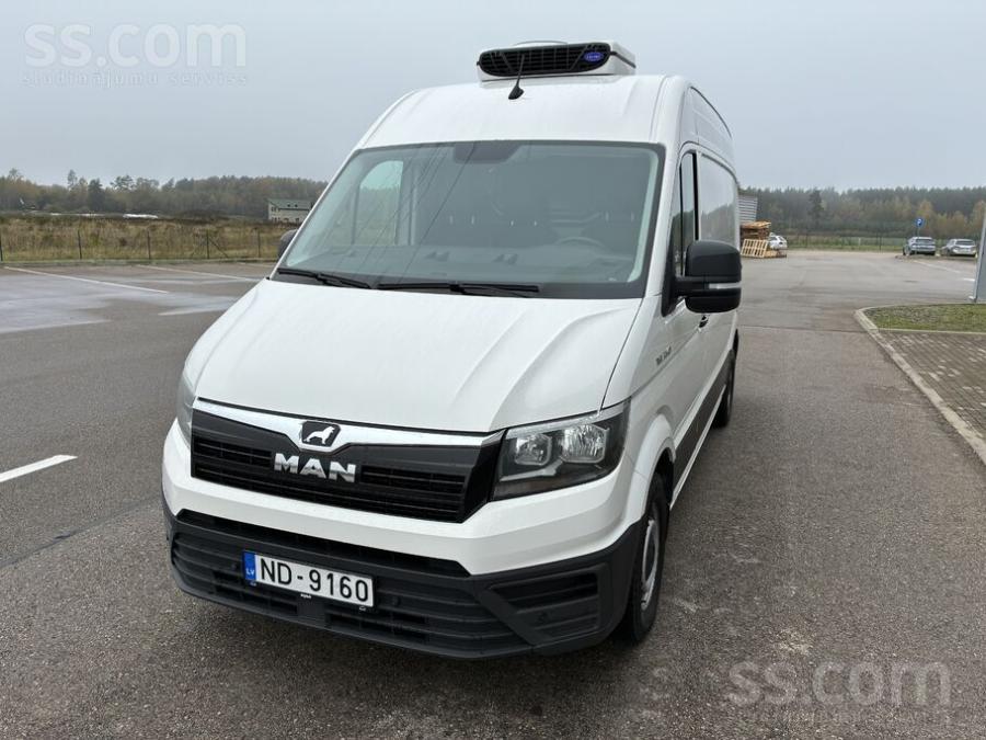 White Volkswagen Crafter 2022 in Riga, with an engine capacity of 2.00 L and mileage of 311 thousand km for 13500 €, photo 3 on AUTOMOTO.COM.LV