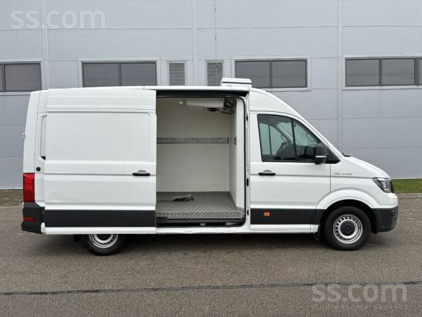 Volkswagen Crafter 2022 in Riga on AUTOMOTO.COM.LV White Volkswagen Crafter 2022 in Riga, with an engine capacity of 2.00 L and mileage of 311 thousand km for 13500 €, photo 4 on AUTOMOTO.COM.LV