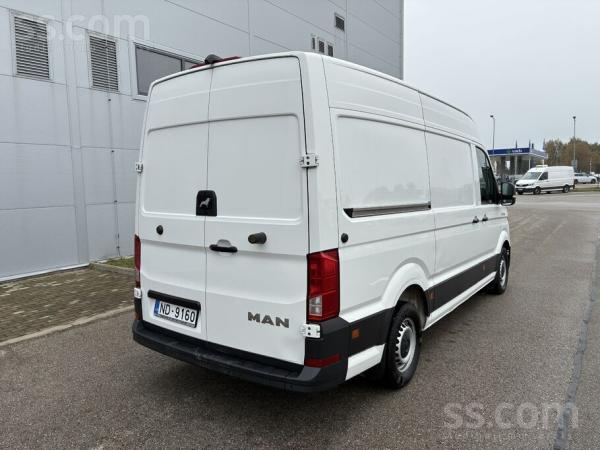 Volkswagen Crafter 2022 in Riga on AUTOMOTO.COM.LV White Volkswagen Crafter 2022 in Riga, with an engine capacity of 2.00 L and mileage of 311 thousand km for 13500 €, photo 5 on AUTOMOTO.COM.LV