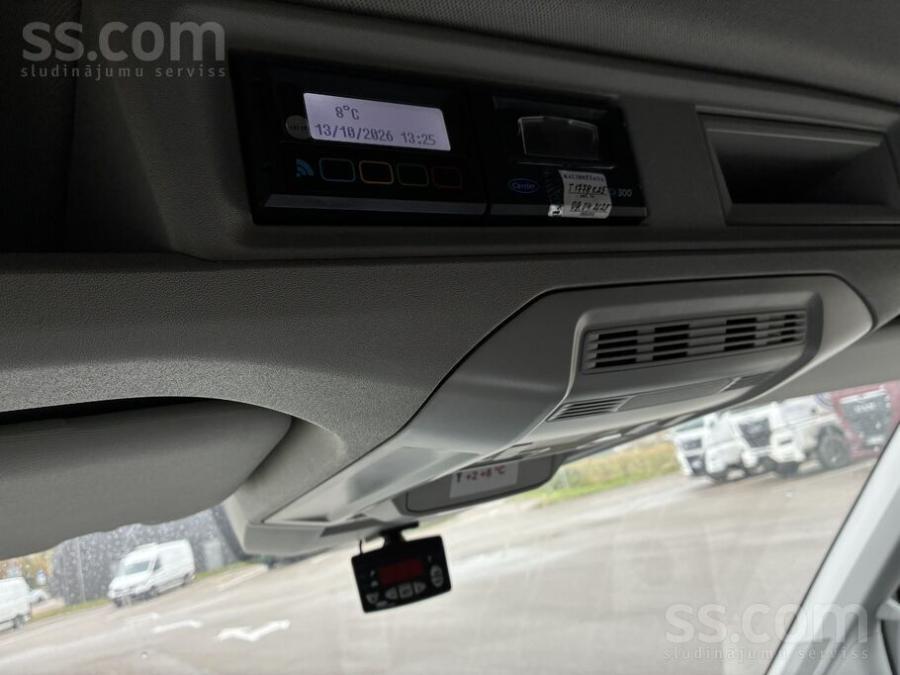 White Volkswagen Crafter 2022 in Riga, with an engine capacity of 2.00 L and mileage of 311 thousand km for 13500 €, photo 12 on AUTOMOTO.COM.LV