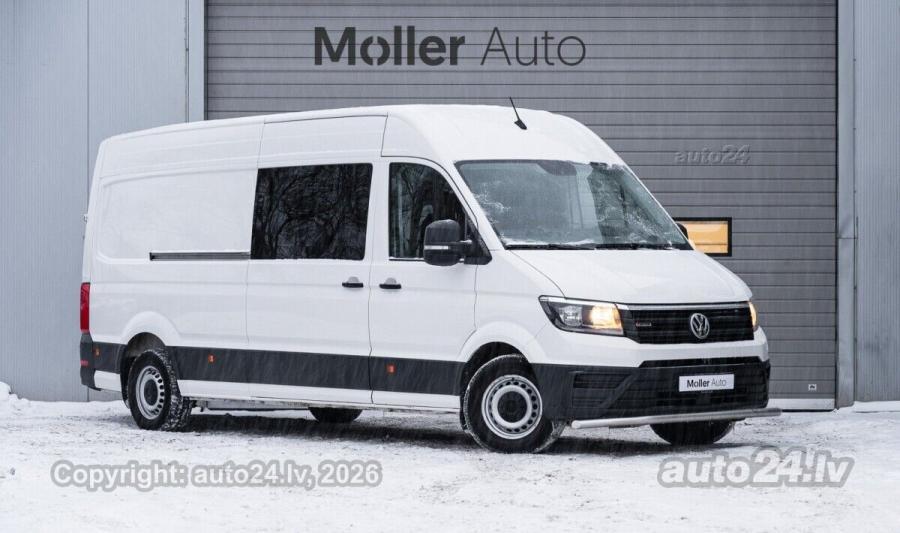 White Volkswagen Crafter 2019 in Jelgava, with an engine capacity of 2.00 L and mileage of 292 thousand km for 16909 €, photo 2 on AUTOMOTO.COM.LV