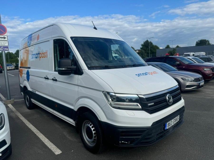 White Volkswagen Crafter 2022 in Peetri, with an engine capacity of 0.10 L and mileage of 48 thousand km for 12750 €, photo 3 on AUTOMOTO.COM.LV