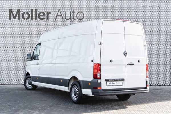 White Volkswagen Crafter 2025 in Marupe, with an engine capacity of 2.00 L and mileage of 9 thousand km for 45900 €, photo 2 on AUTOMOTO.COM.LV