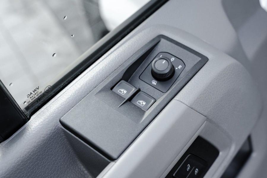 Balts Volkswagen Crafter 2025 Mārupe, ar dzinēja tilpumu 2.00 L un nobraukumu 0 tūkst. km par 42900 €, foto 13 vietnē AUTOMOTO.COM.LV