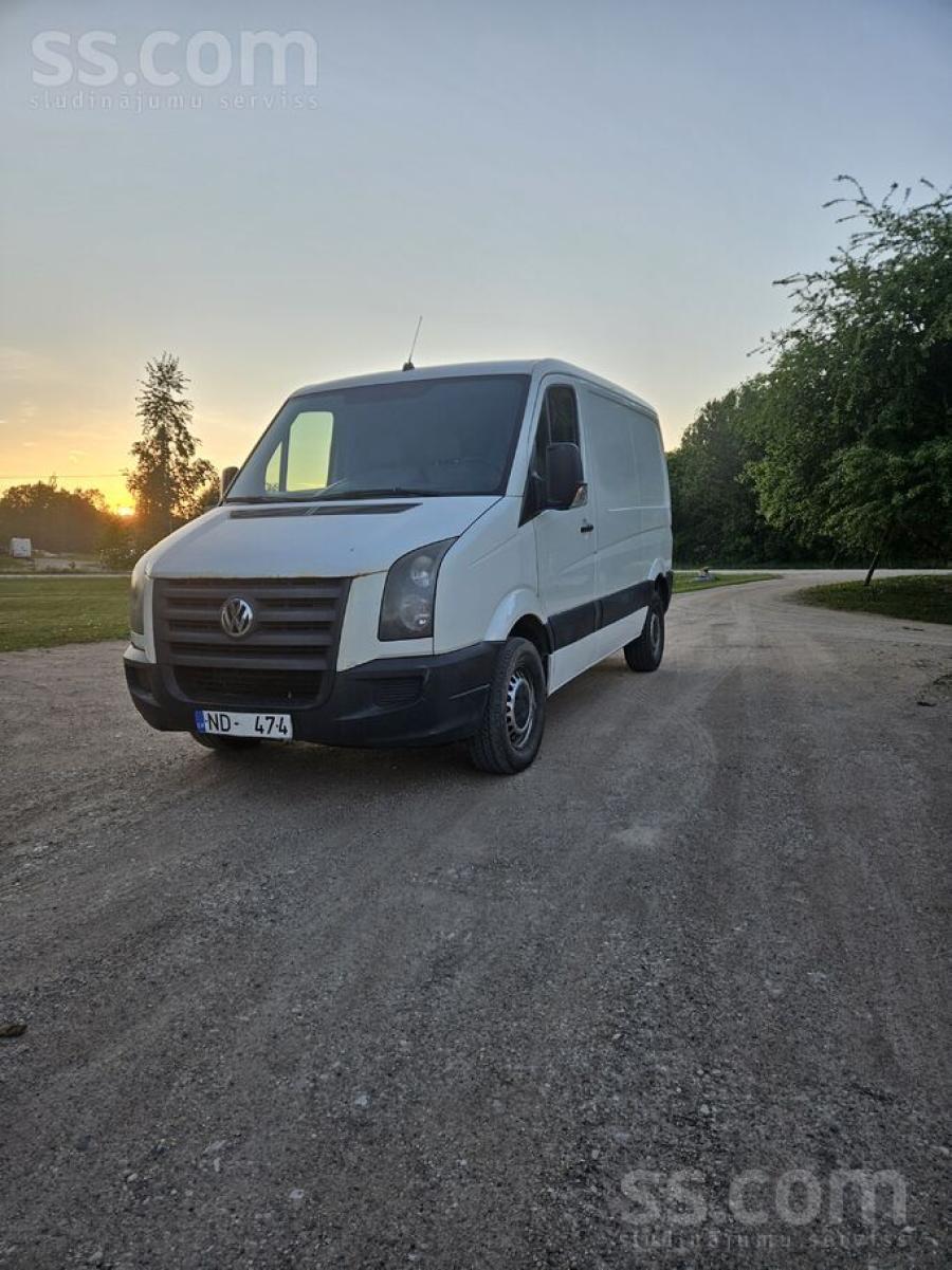 White Volkswagen Crafter 2006 in Gulbene, with an engine capacity of 2.50 L and mileage of 450 thousand km for 4000 €, photo 1 on AUTOMOTO.COM.LV