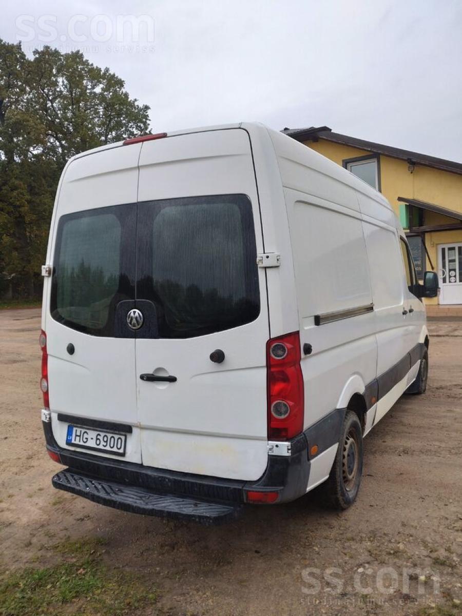 Balts Volkswagen Crafter 2006 Limbaži, ar dzinēja tilpumu 2.50 L un nobraukumu 255 tūkst. km par 3100 €, foto 4 vietnē AUTOMOTO.COM.LV