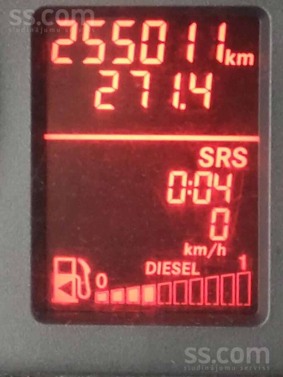 Balts Volkswagen Crafter 2006 Limbaži, ar dzinēja tilpumu 2.50 L un nobraukumu 255 tūkst. km par 3100 €, foto 5 vietnē AUTOMOTO.COM.LV
